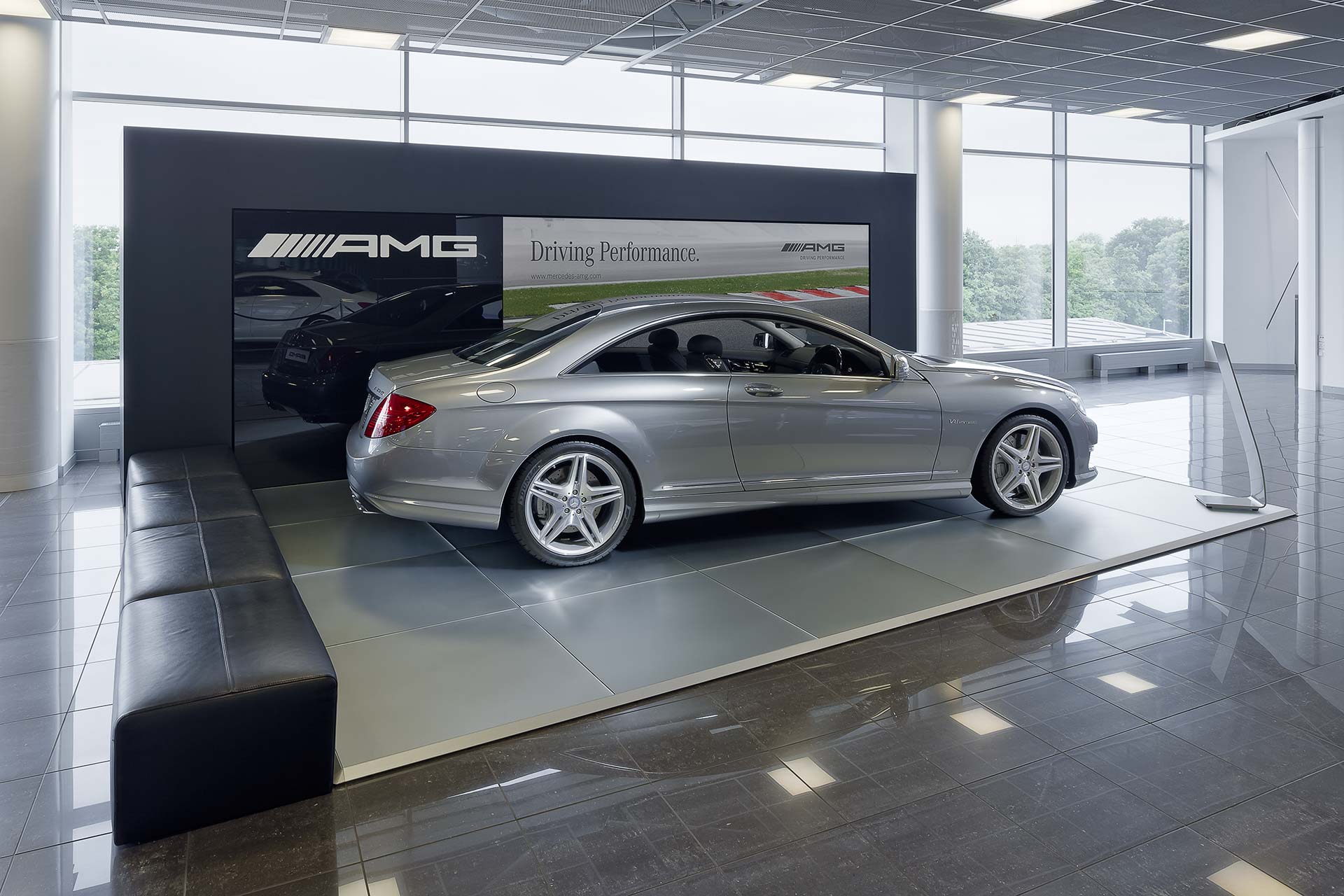 AMG Mercedes Showroom - Parkeray